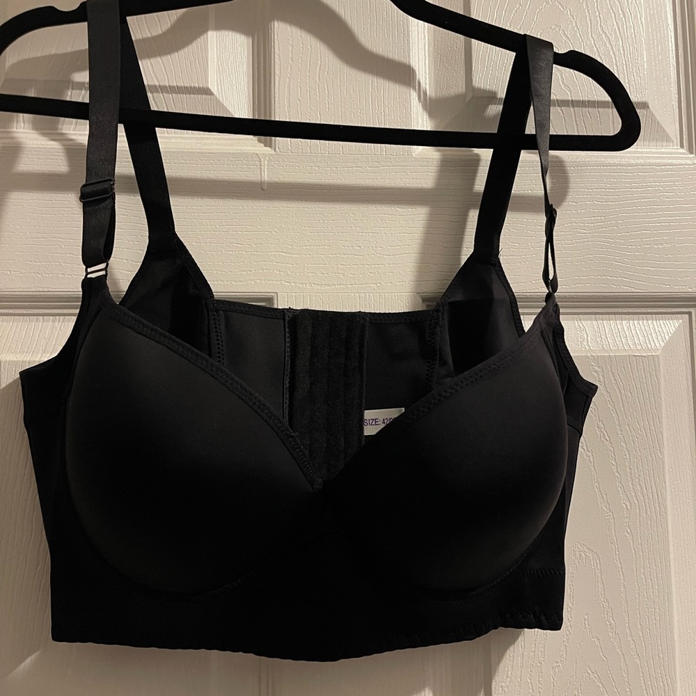 Nip Back Smoothing Bra With Lift Cups.42e - Gem